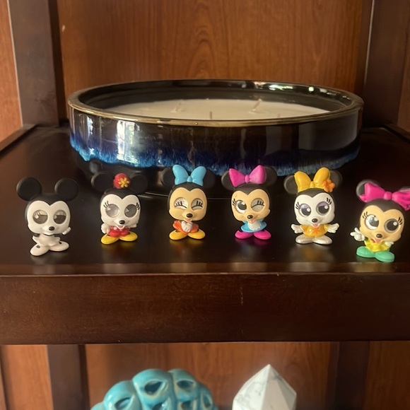 Disney | Toys | Minnie Mouse Complete Doorables Set | Poshmark